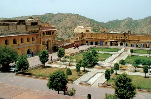 Amer Fort gardens – ecoheritage.cpreec.org
